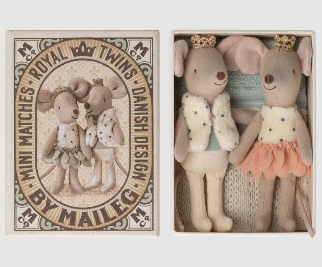 Maileg Royal Tvillinger i Tændstikæske | Kæmpe Udvalg af Maileg Online Her